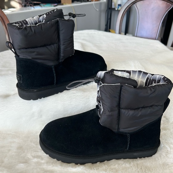 UGG | Shoes | Ugg Classic Maxi Toggle Boot | Poshmark